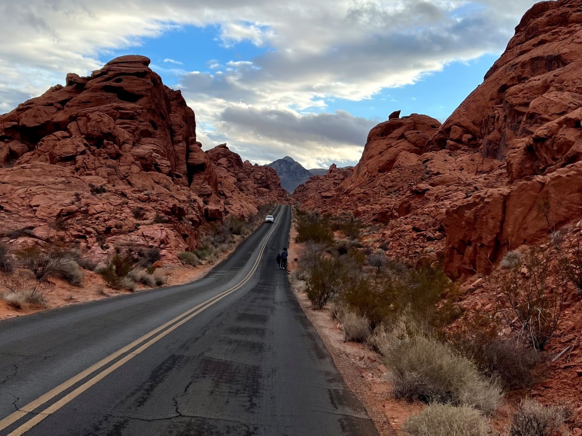 Hiking the Fire Wave Trail in Valley of Fire State Park - Destination ...